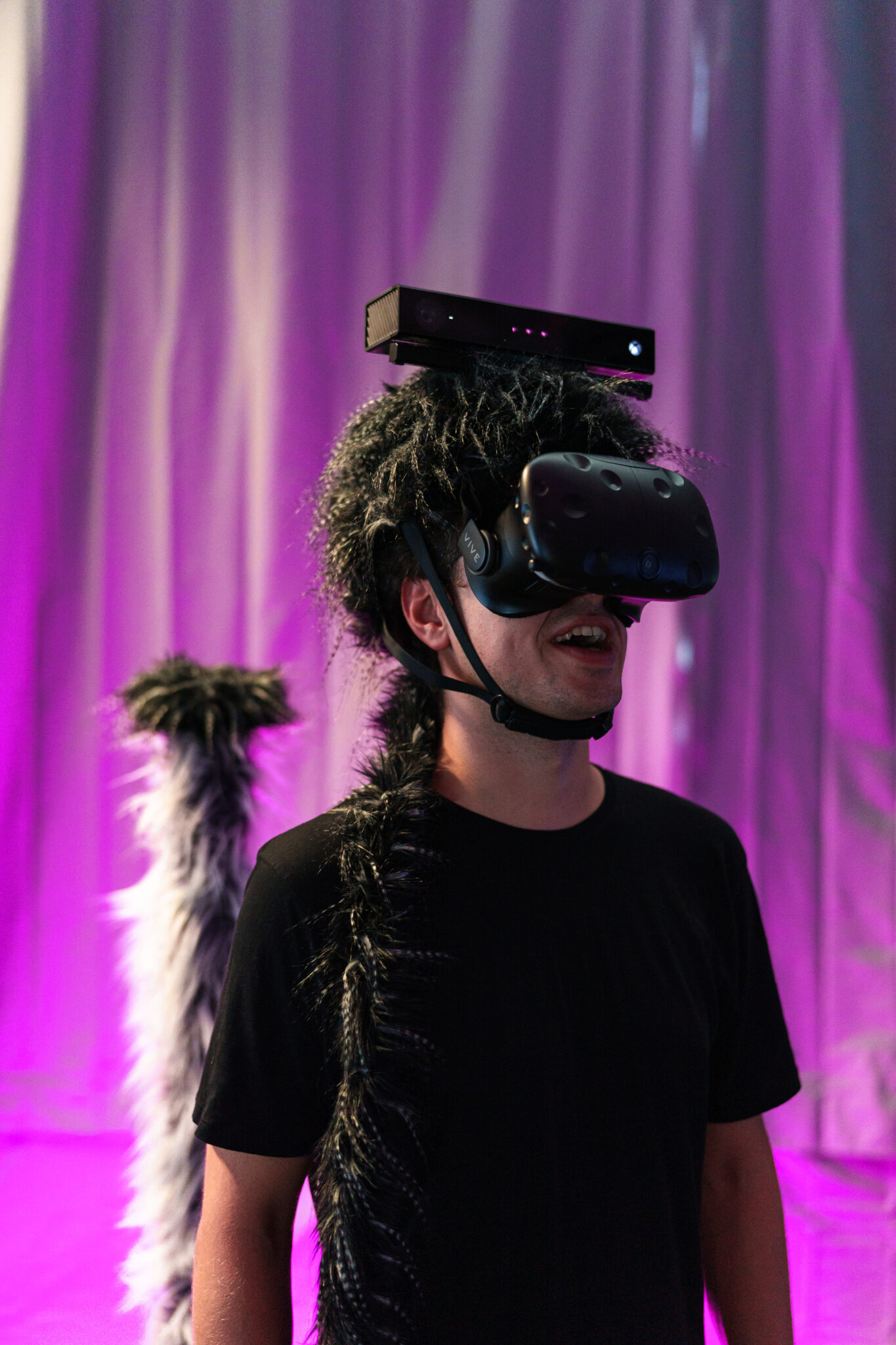 What is it like (to be) - Recto VRso